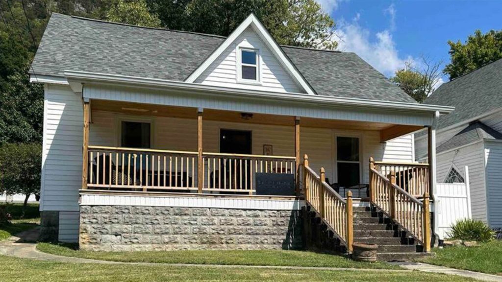 Welcome to the Parsonage at The Olde Church | Cumberland Gap, Tennessee